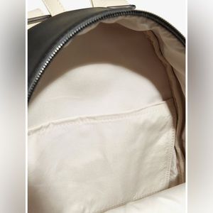 Loungefly | Bags | Loungefly Disney Hocus Pocus Binx Glowinthedark Mini ...